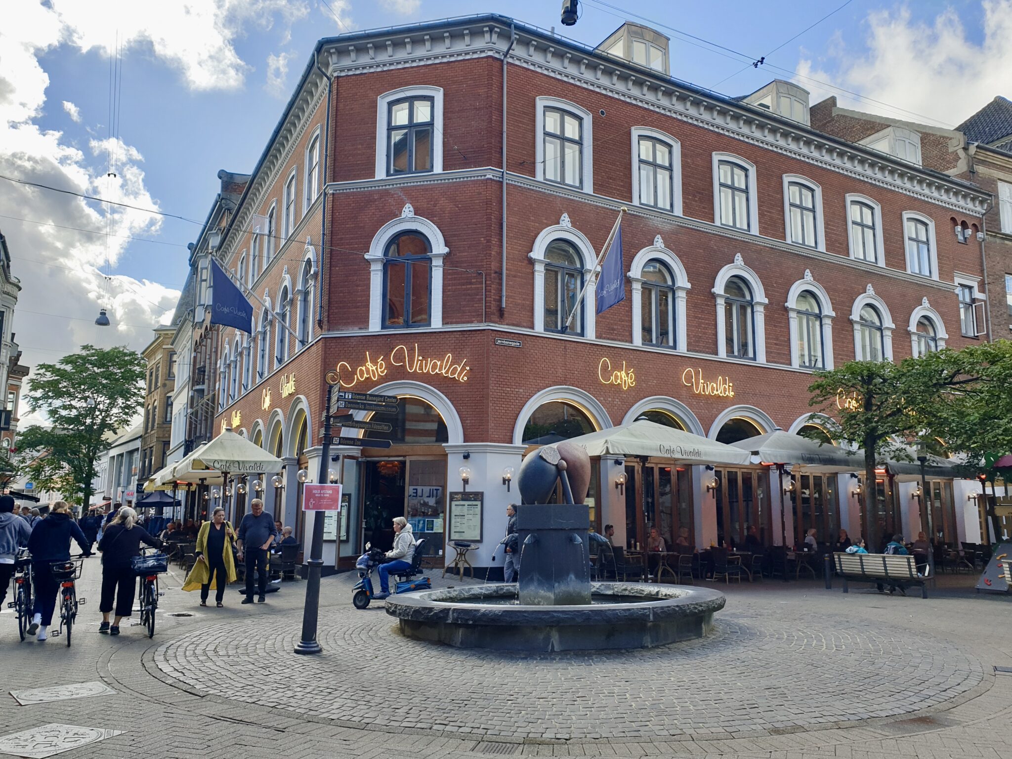 Märchenhafter Stadtbummel durch Odense in Dänemark